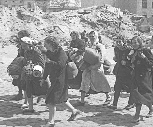Rare Photos Inside the Nazi-Controlled Ghetto of Lodz, 1940-1944 - Rare ...
