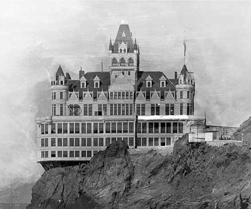 Historical Photos of the Iconic Cliff House in San Francisco, 1860-1950 ...