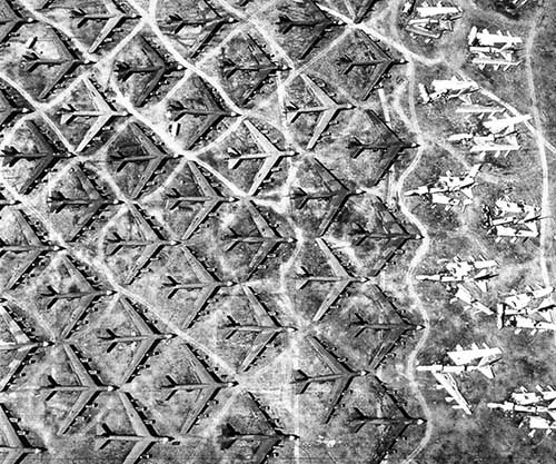 Photographs from the Surplus Vehicle Boneyards of World War Two, 1945 ...