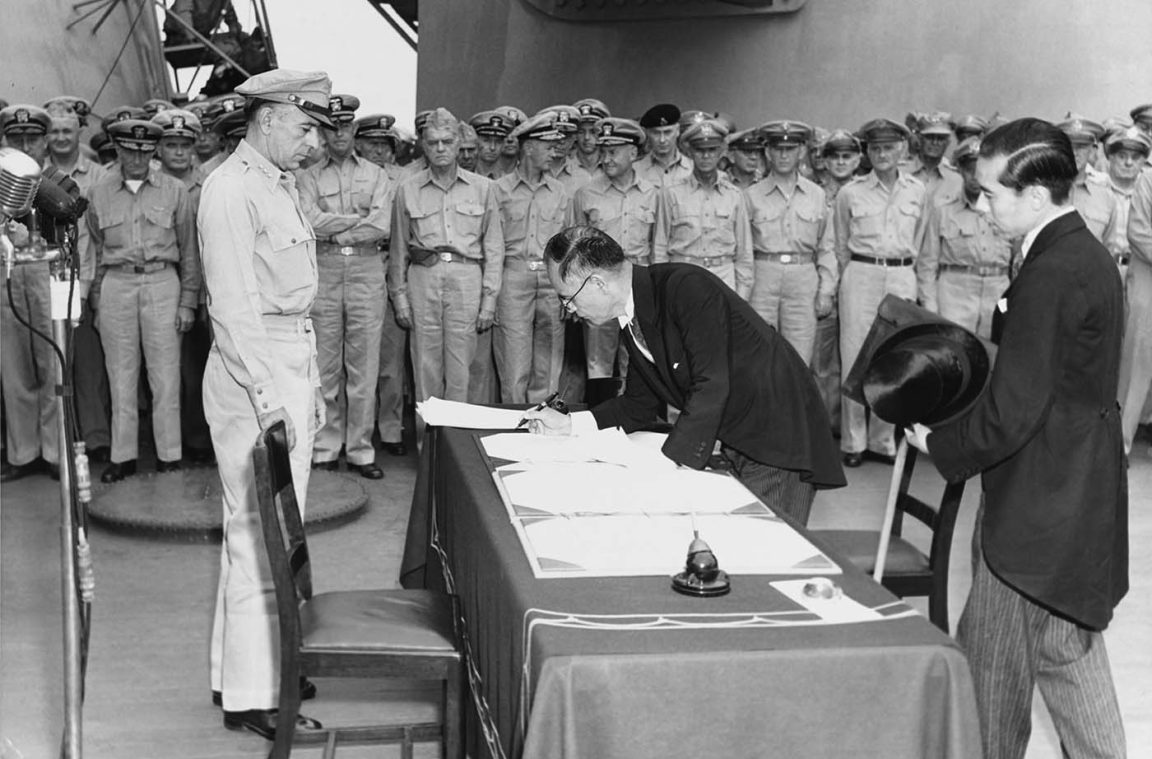 Historical Photos From the Japanese Surrender Ceremony, 1945 - Rare ...