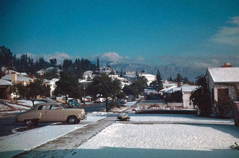Los Angeles Snowfall of 1949: Rare Historical Photos Show LA Blanketed ...