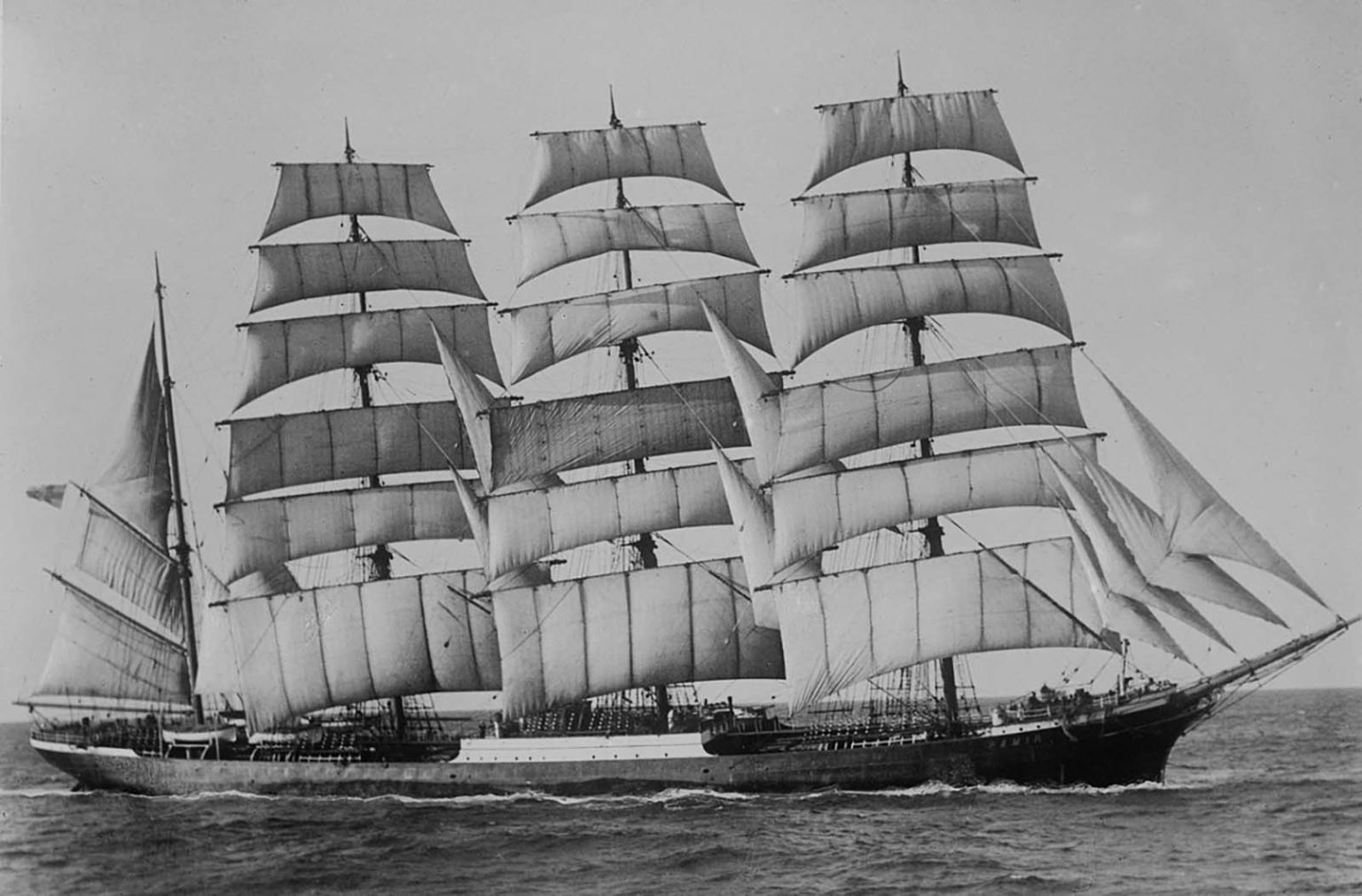 Pamir: Historical Photos of the World’s Last Commercial Ocean-Going ...