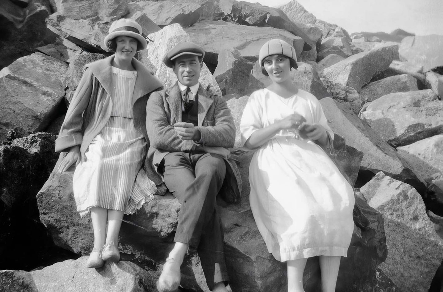 "1920 fashion women" - Rare Historical Photos