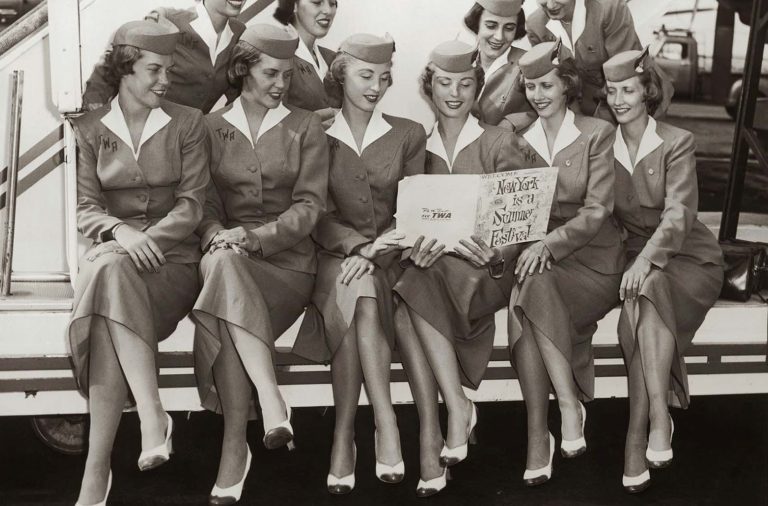 Vintage Photos Show the Stunning Evolution of Flight Attendant Uniforms ...